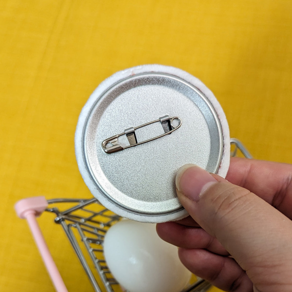 Egg Squishy Button – Chisoriya